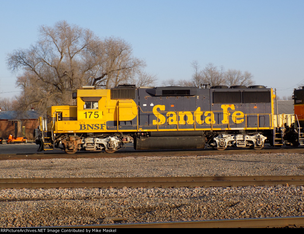 BNSF 175
